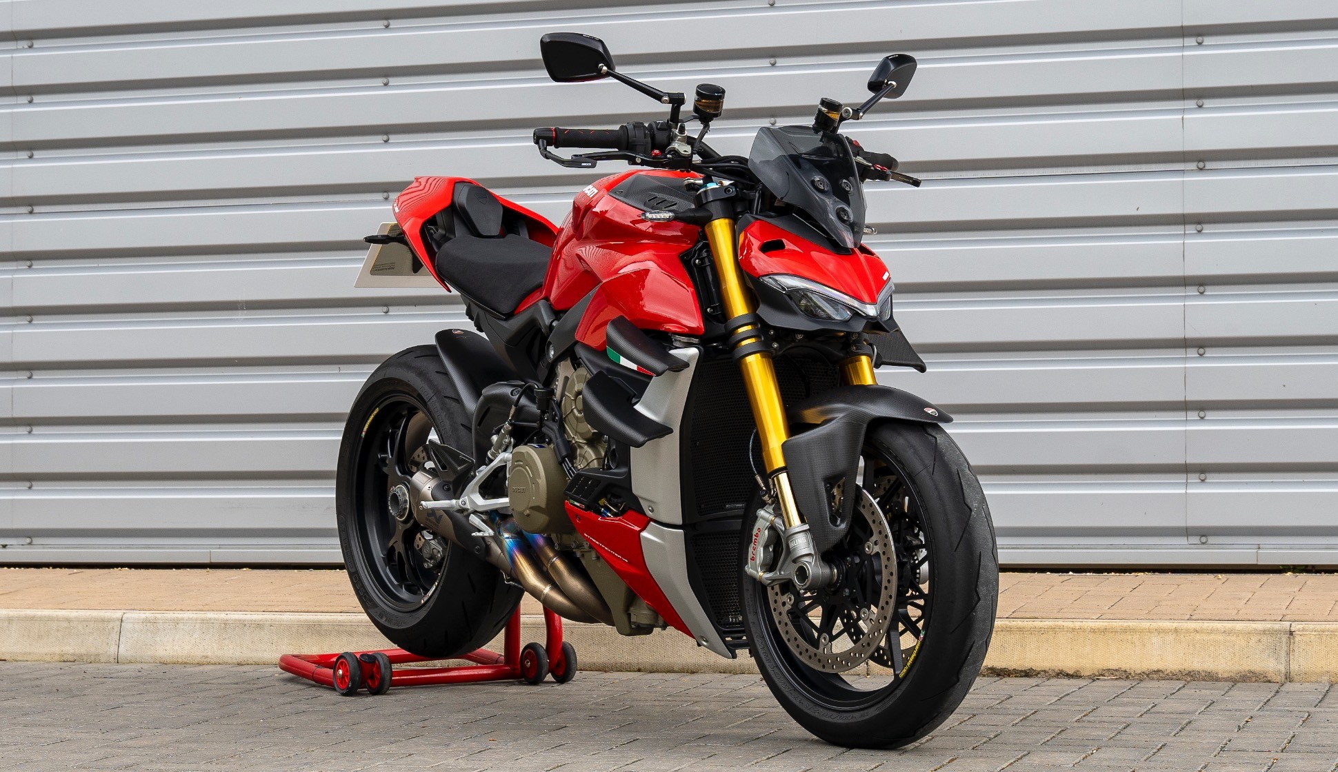 Ducati Bournemouth - A Ducati Dealer